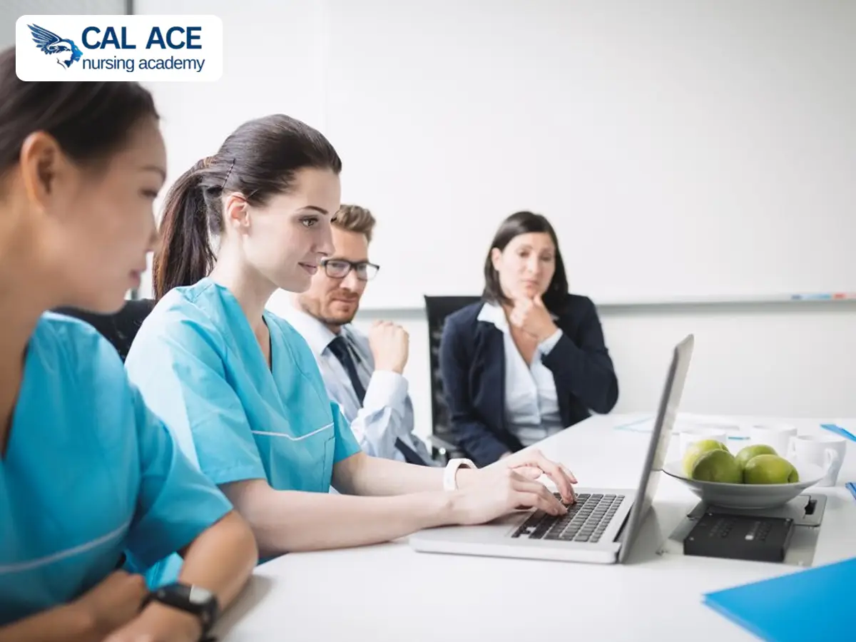 Want a Fast Track to Nursing Careers? Try a CNA Online Class in the USA